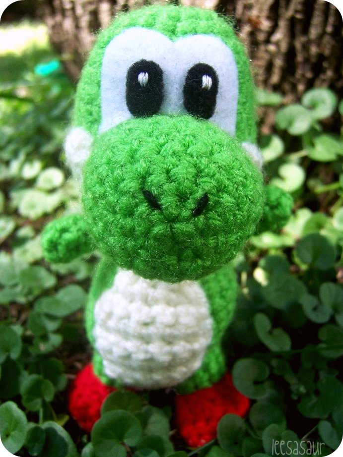 Yoshi Amigurumi Free Crochet Pattern