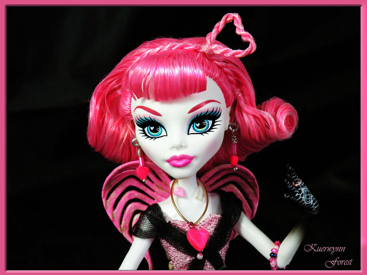 Monster High Doll Jewelry Pack - Heart Necklace, Heart Earrings ...