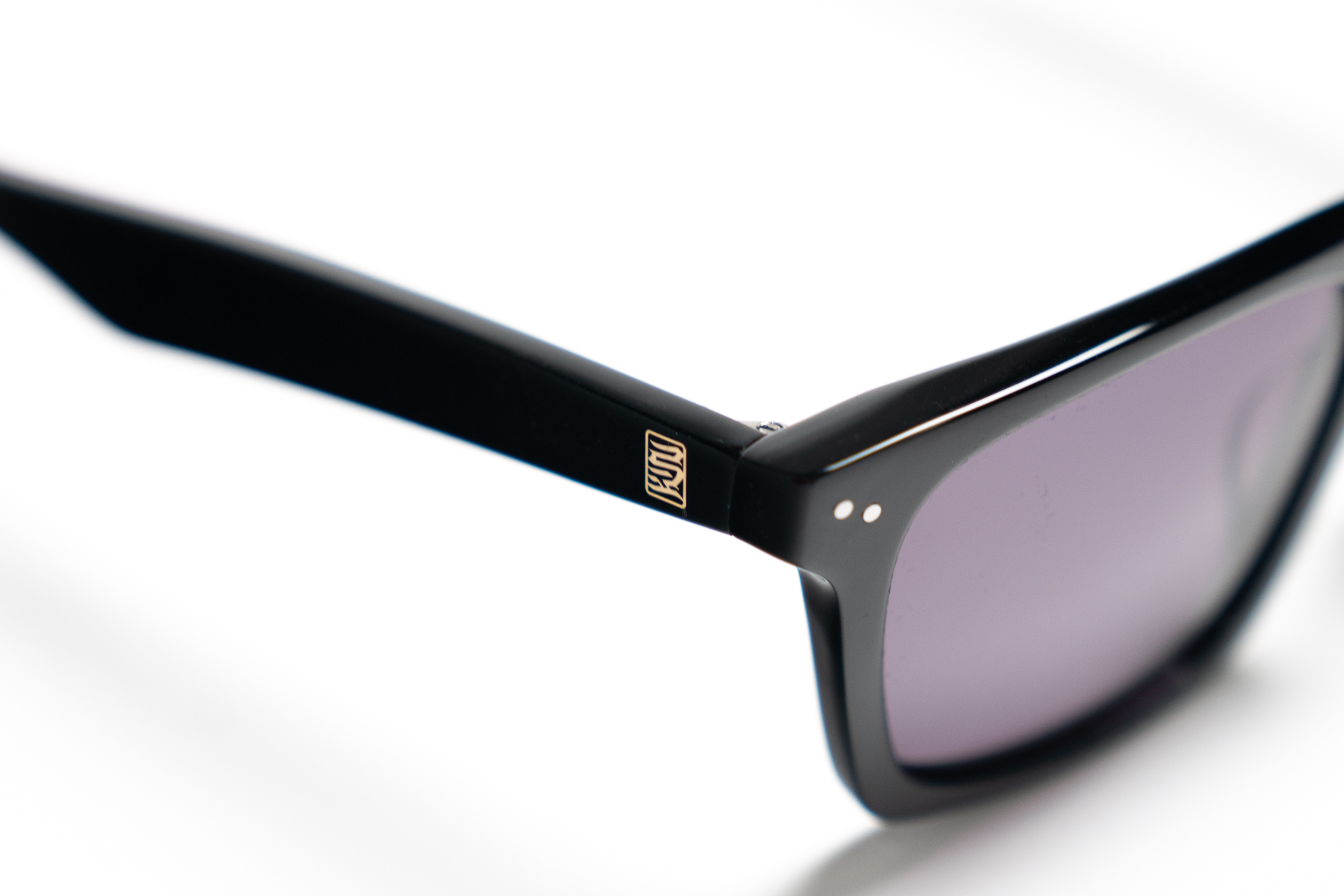 Shadow Shades · KIN Aesthetik